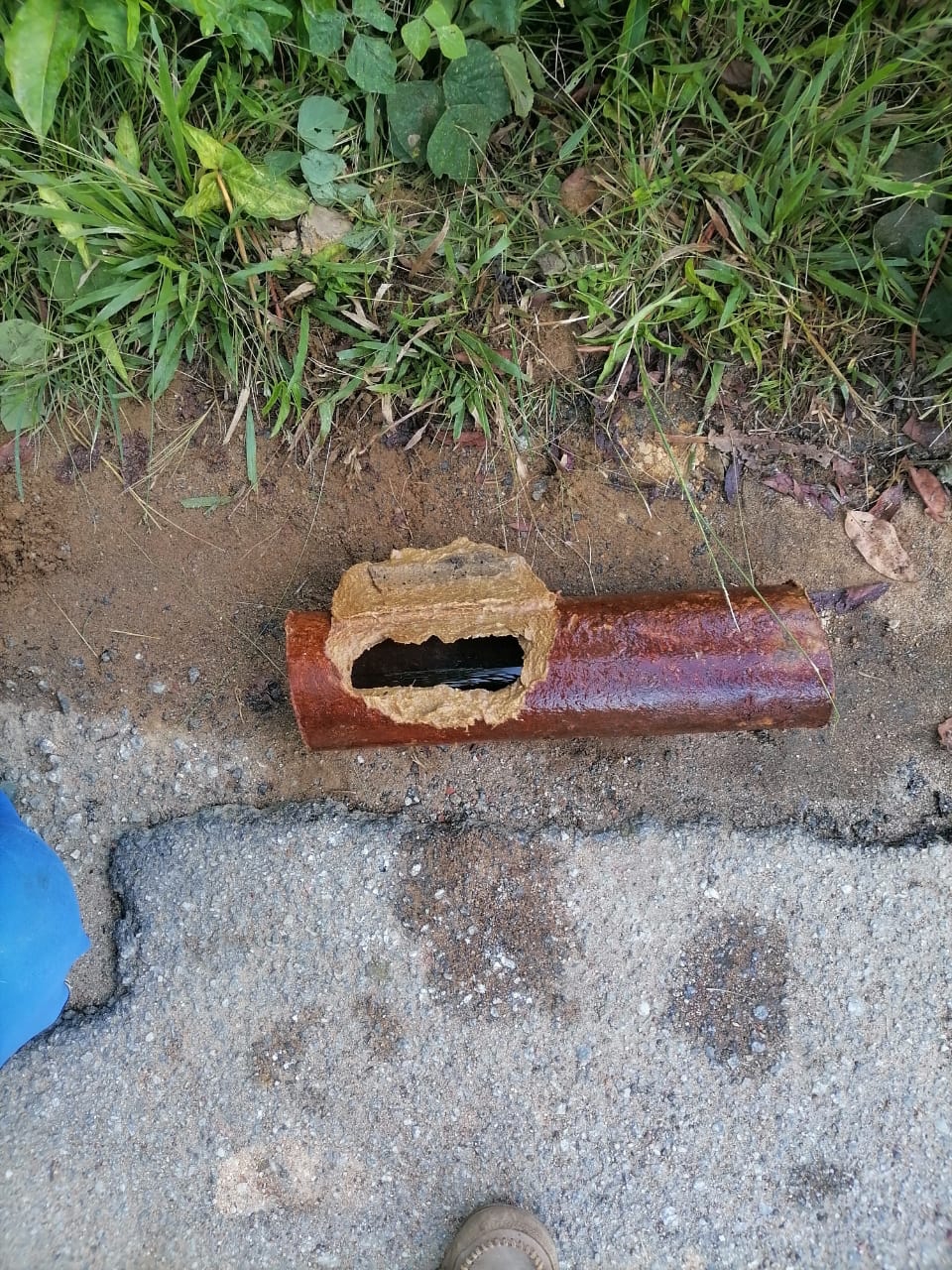 PENEMUAN KEBOCORAN PAIP DI KG LALANG PEPUYU, TANAH MERAH - Air Kelantan Sdn. Bhd. (AKSB)